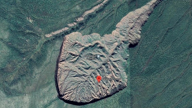 Batagaika: "porta para o submundo" cresce 1 milhão de metros cúbicos ...